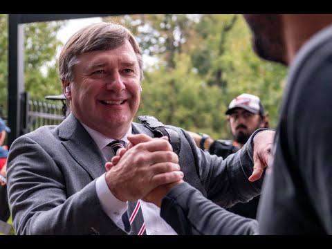 DAWG WALK leading up to Ole Miss - BVM Sports